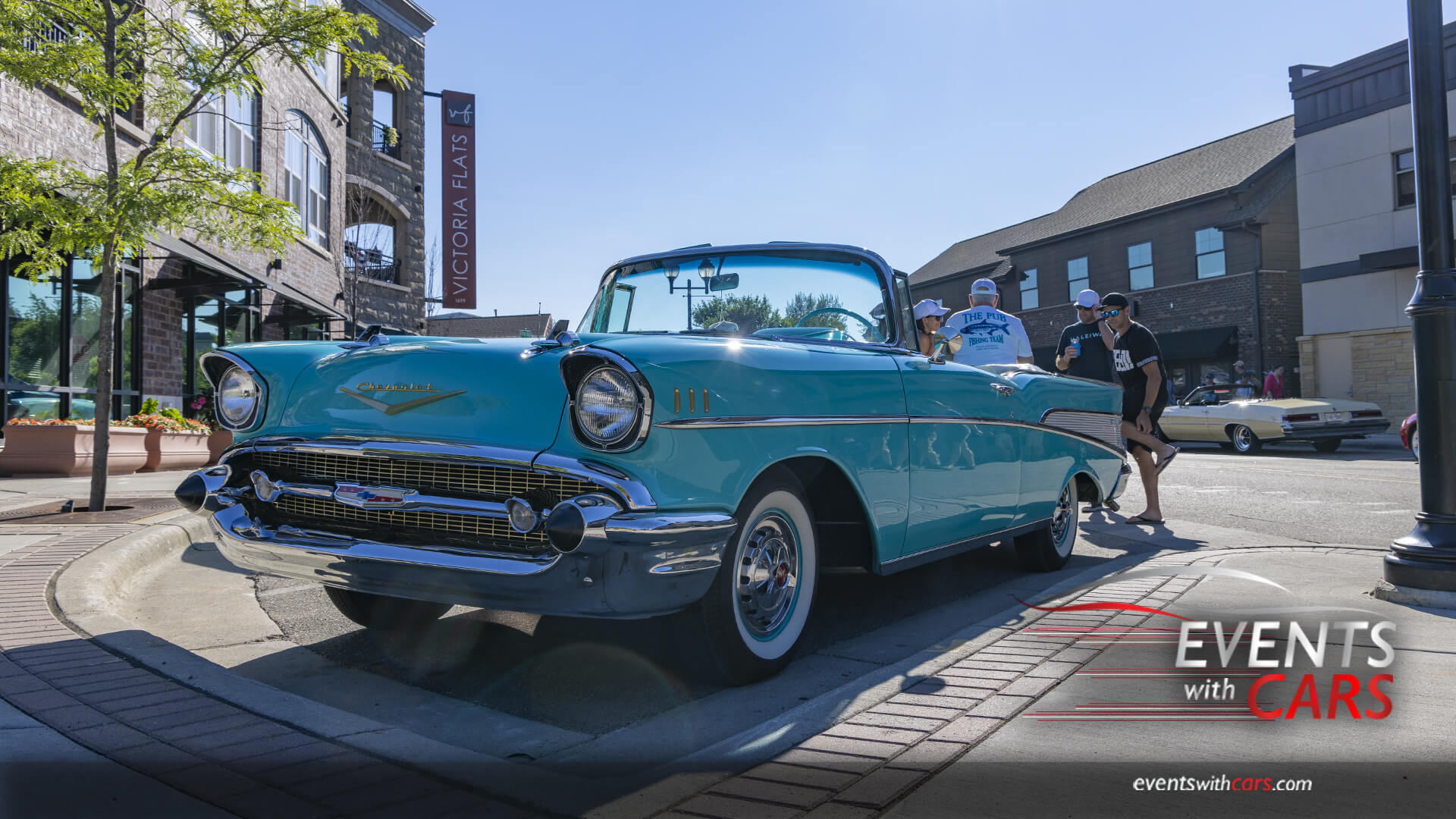 Discover Victoria Classic Car Night - Events with Cars